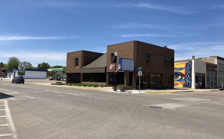 102 W 5th St, Canton, SD 57013 | Crexi.com