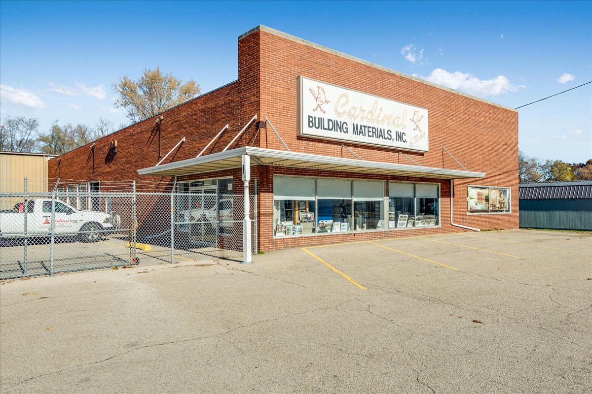 2699 E CLEAR LAKE AVE Springfield IL 62703-1409 APN: 14-26.0-477-025 ...