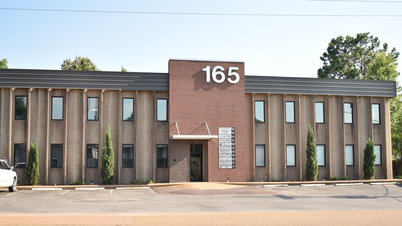 165 W South St, Hernando, MS 38632 - Office Property for Sale ...