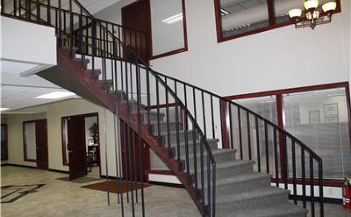 850 ELM GROVE RD Elm Grove WI 53122-2527 APN: EGV 1106962 | Crexi.com