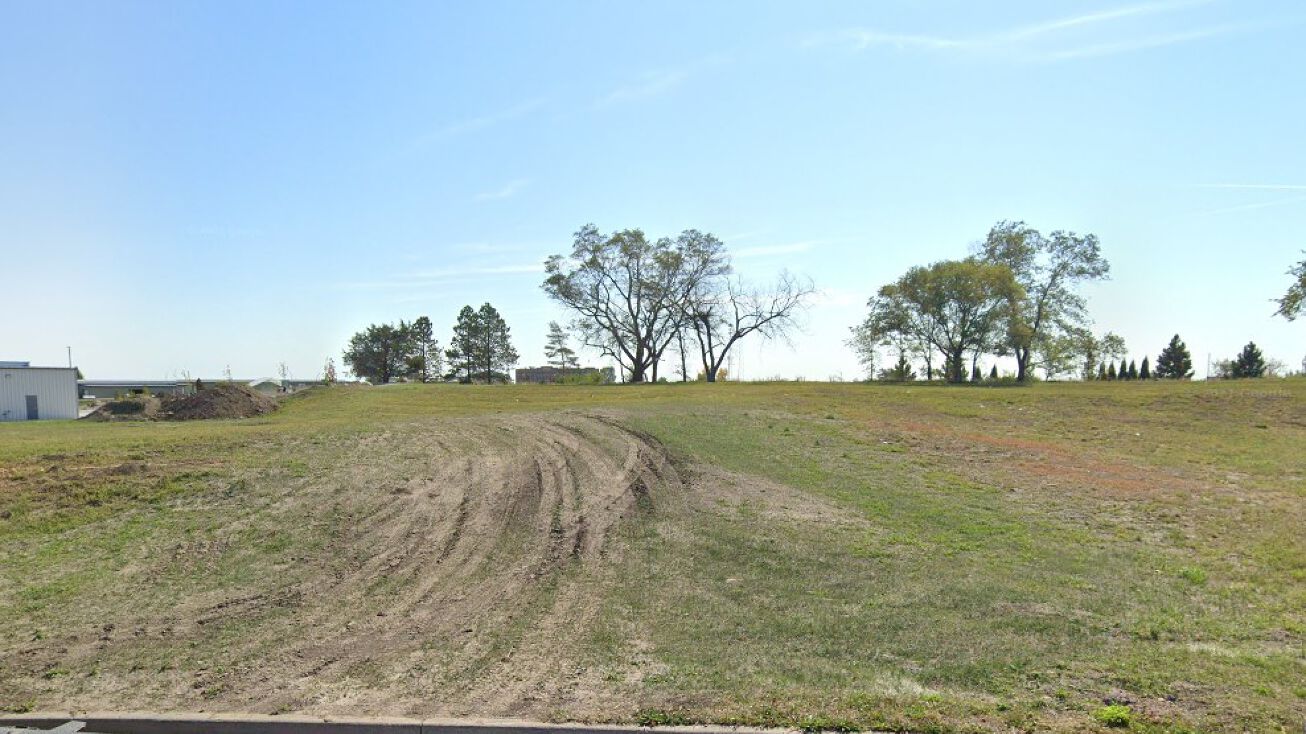 1019 Bremner Ave, Bismarck, ND 58503 | Crexi.com
