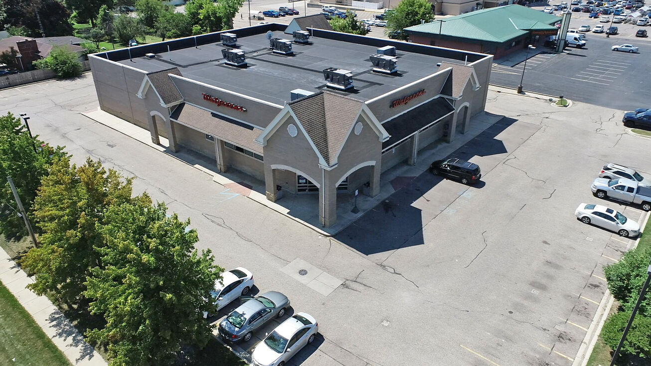 1570 E Pierson Rd, Flushing, MI 48433 | Crexi.com