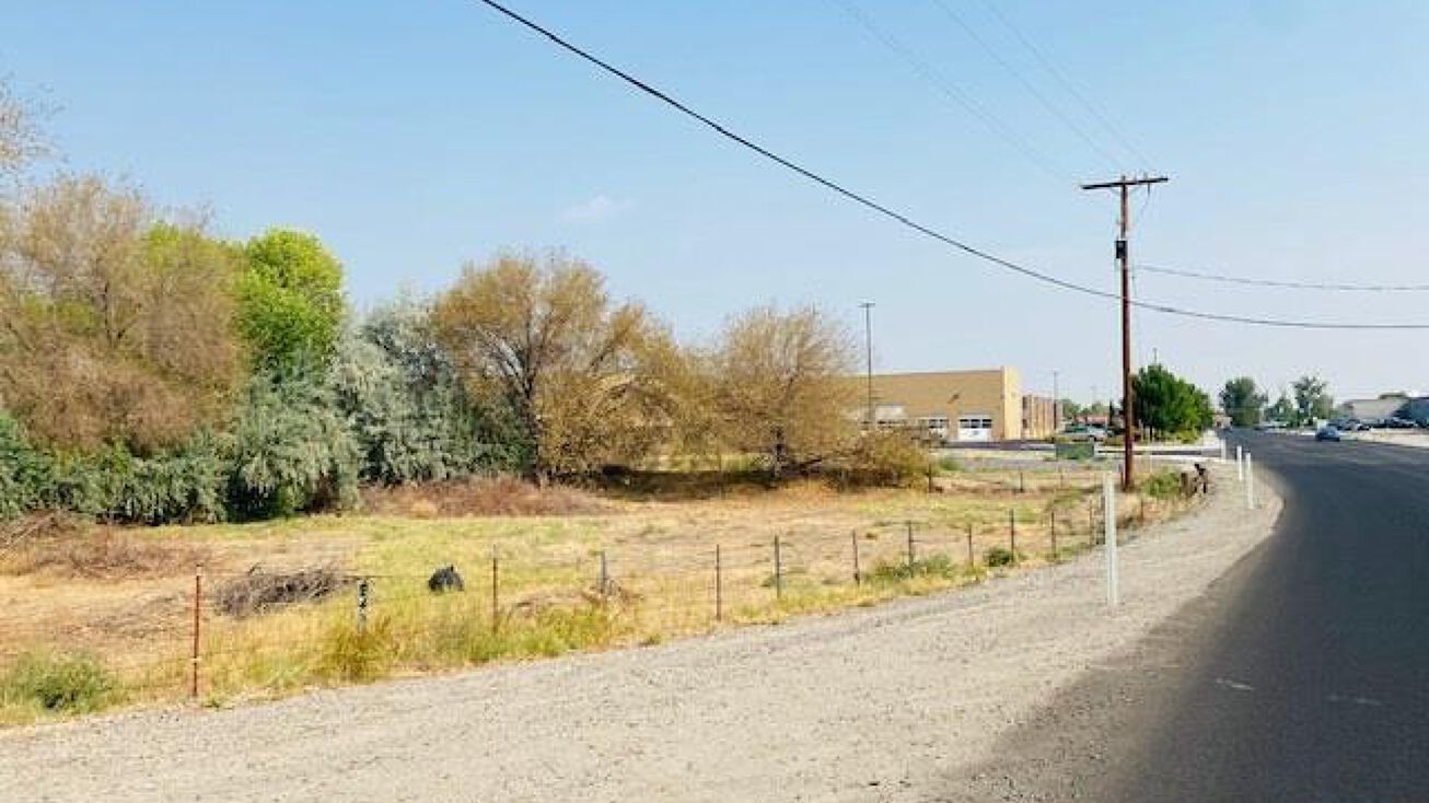 990 Taylor Pl, Fallon, NV 89406 | Crexi.com