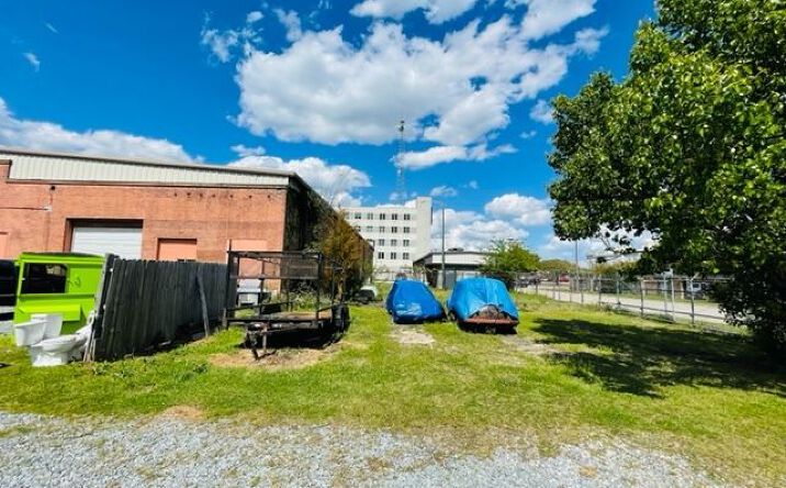 219 W Russell St, Fayetteville, NC 28301 | Crexi.com