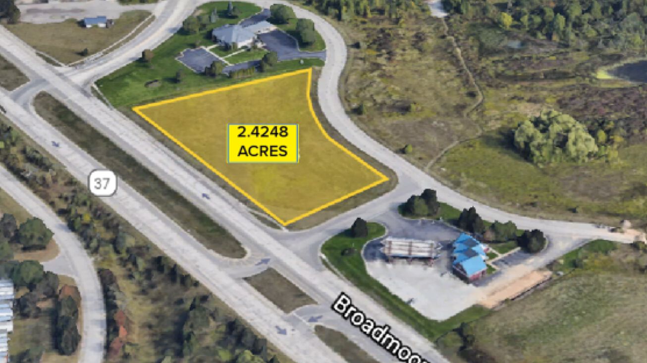 4855 & 4887 Town Center Drive SE, Grand Rapids, MI 49512 | Crexi.com