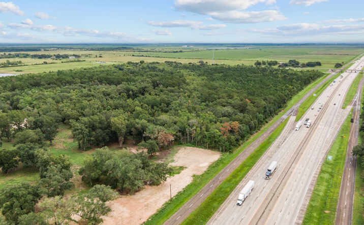 31901 I-10, Hankamer, TX 77560 | Crexi.com