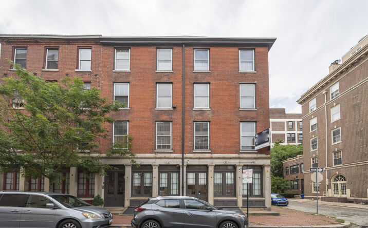 240 N 3rd St, Philadelphia, PA 19106 | Crexi.com