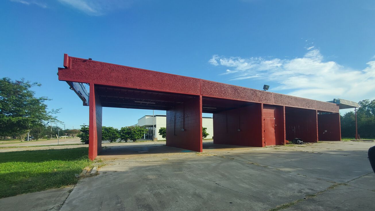 16420 Sea Lark Rd, Houston, TX 77062 | Crexi.com