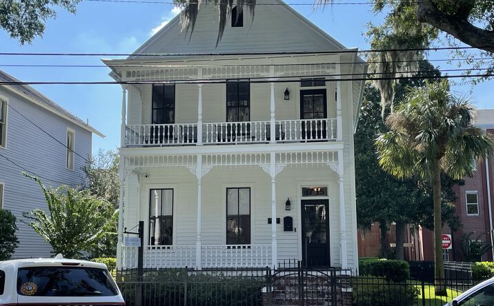 1715 REYNOLDS ST STE 100 Brunswick GA 31520-6402 APN: 01-02178 | Crexi.com