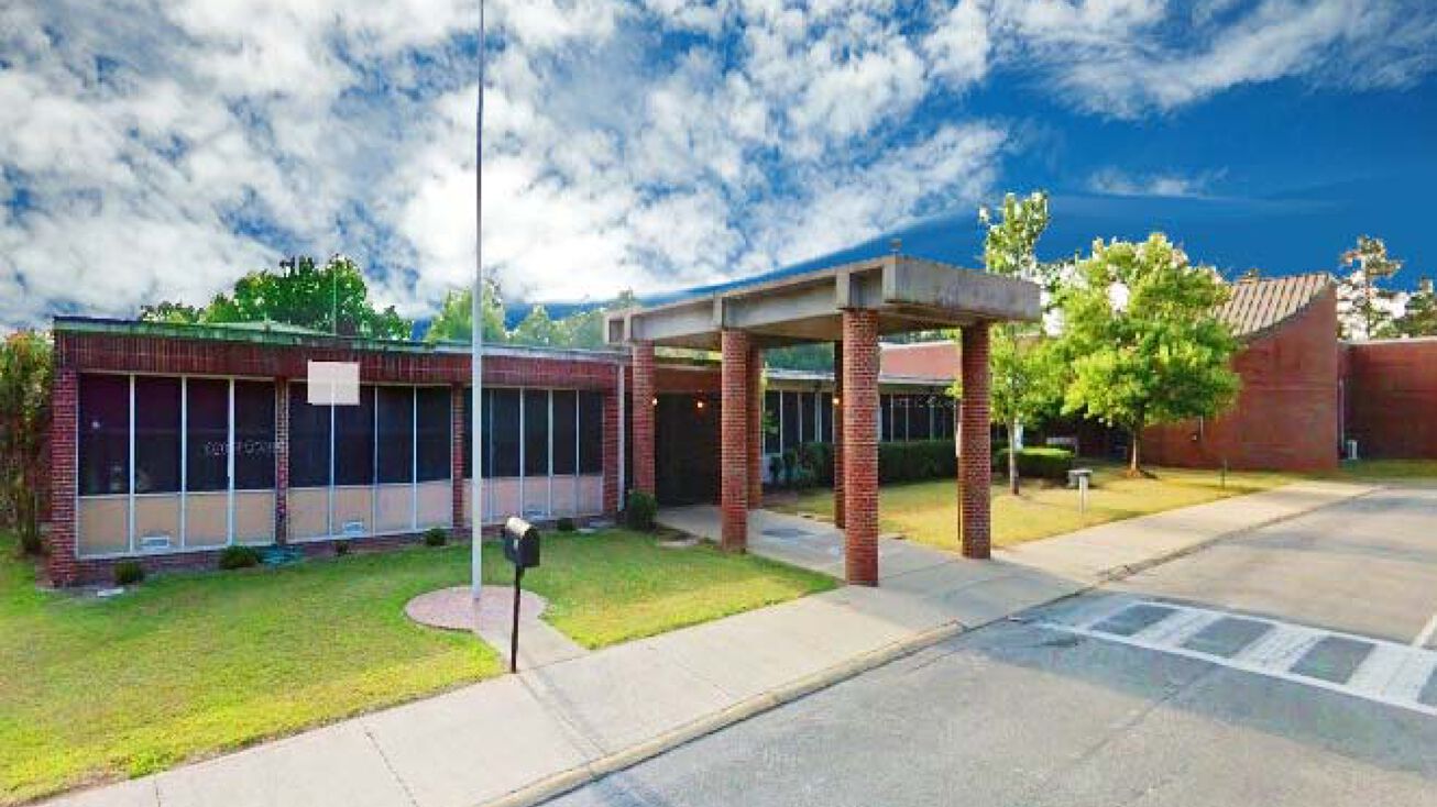 16 Morton Rd, Anniston, AL 36205 | Crexi.com