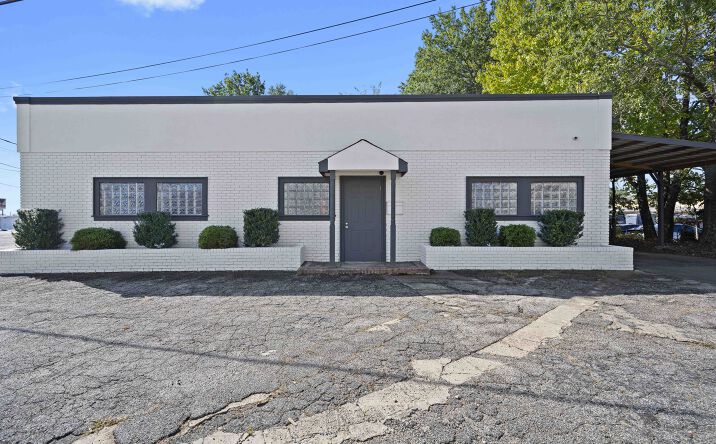 917 Gresham Rd NE, Marietta, GA 30062 - Retail Property for Sale - 917 ...