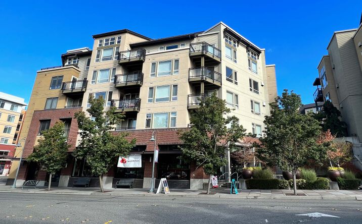 2630 77TH AVE SE Mercer Island WA 98040 | Crexi.com