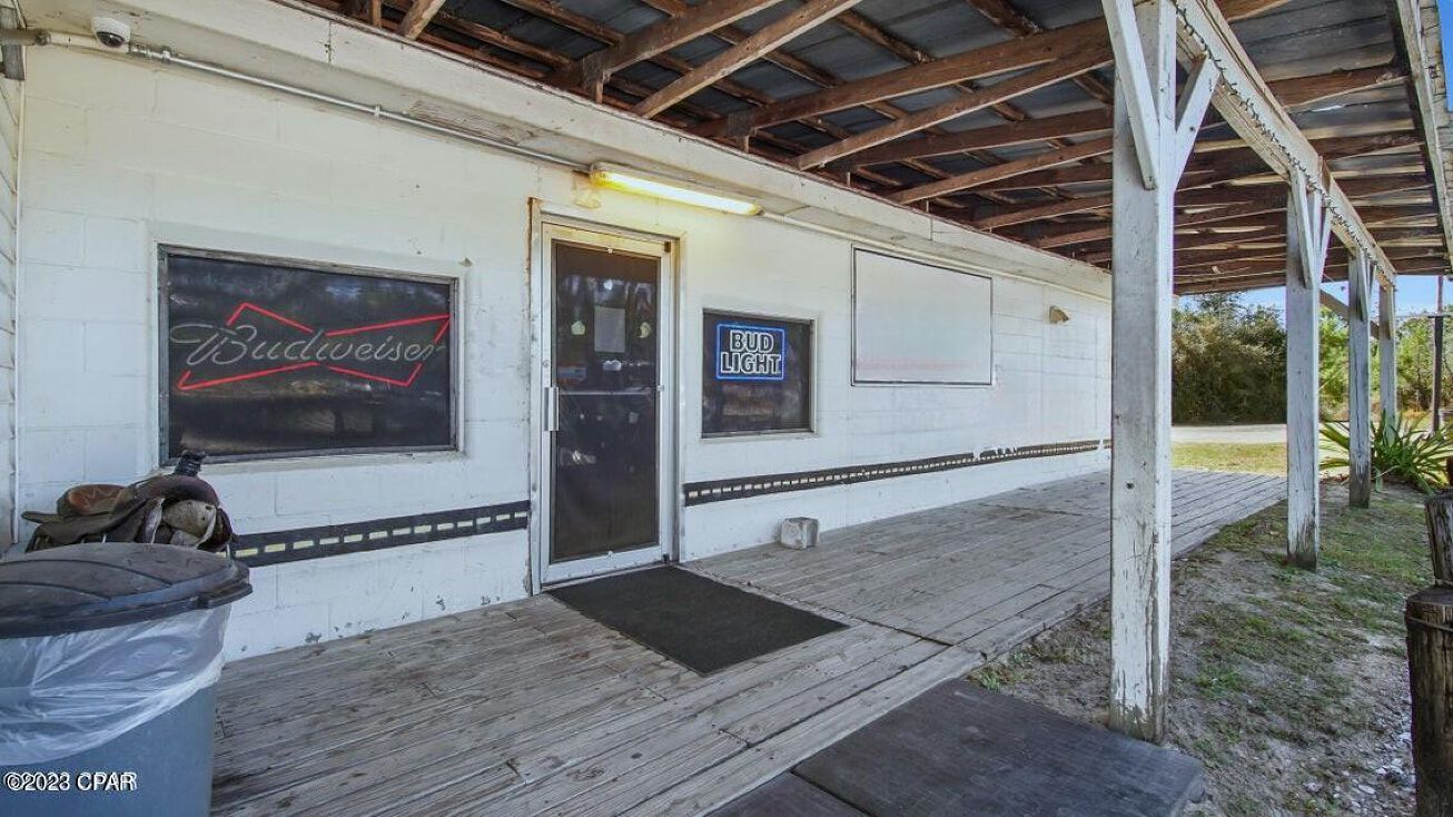 6 Fairview Rd, Marianna, FL 32448 | Crexi.com