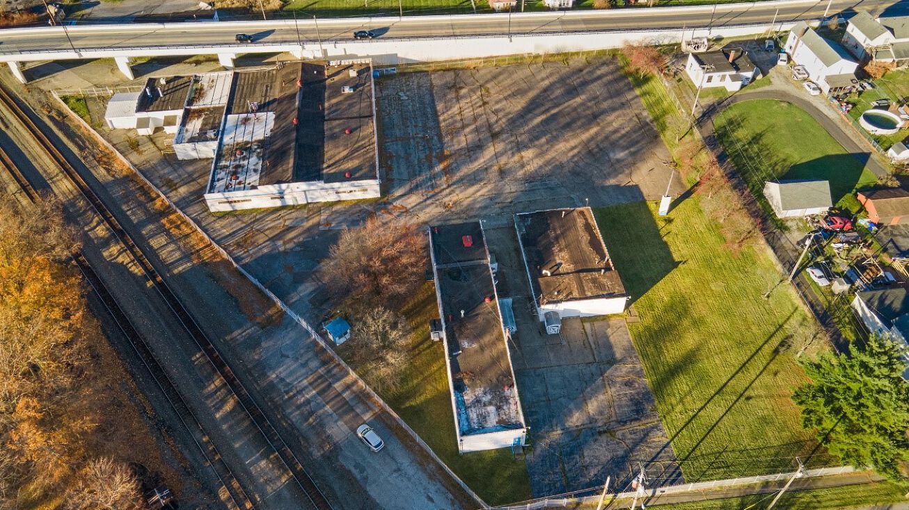 450 W Pershing St, Salem, OH 44460 | Crexi.com