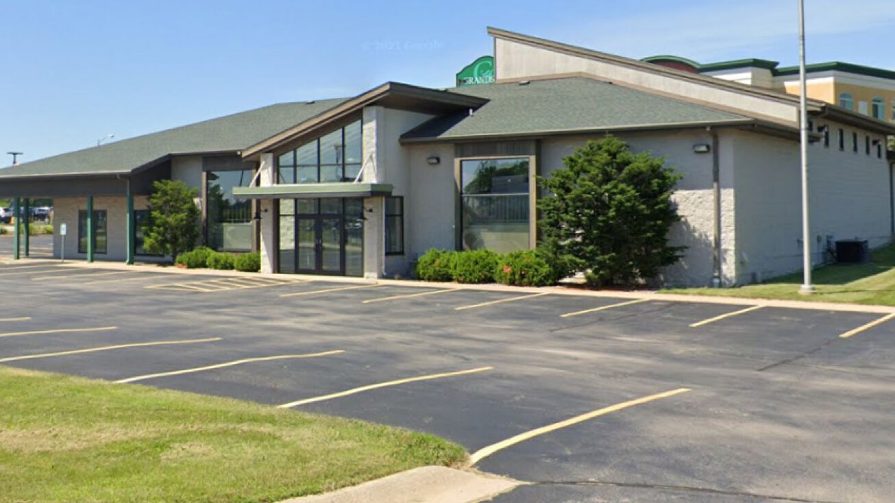 200 N. Mall Dr, Appleton, WI 54913 | Crexi.com