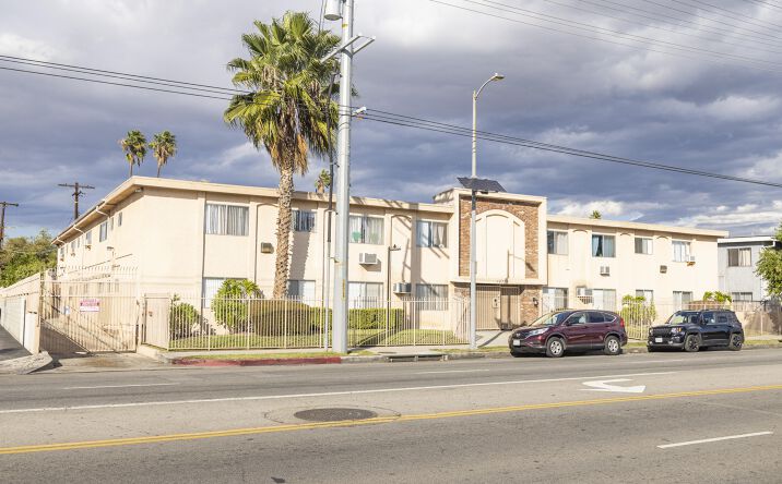 12755 Vanowen St, Los Angeles, CA 91605 | Crexi.com
