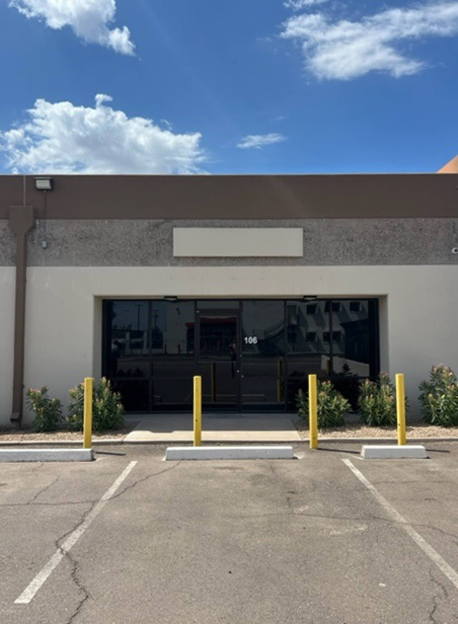 2517 W. McDowell Road, Phoenix, AZ 85009 | Crexi.com