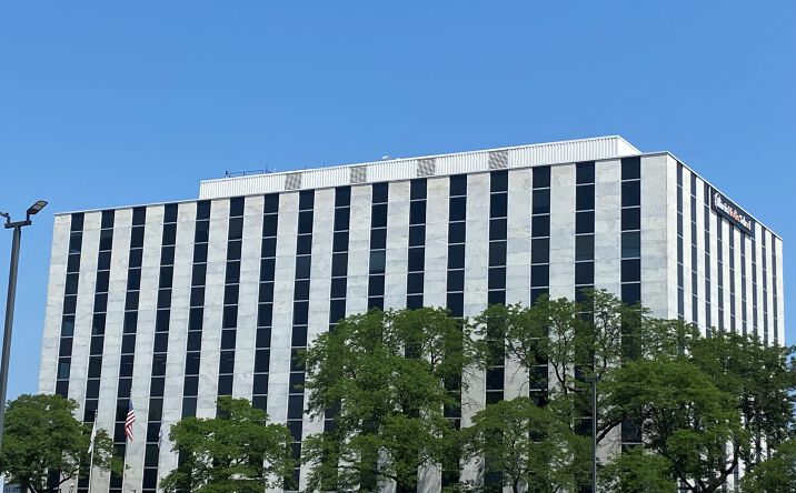 8501 W Higgins Rd, Chicago, IL 60631 | Crexi.com