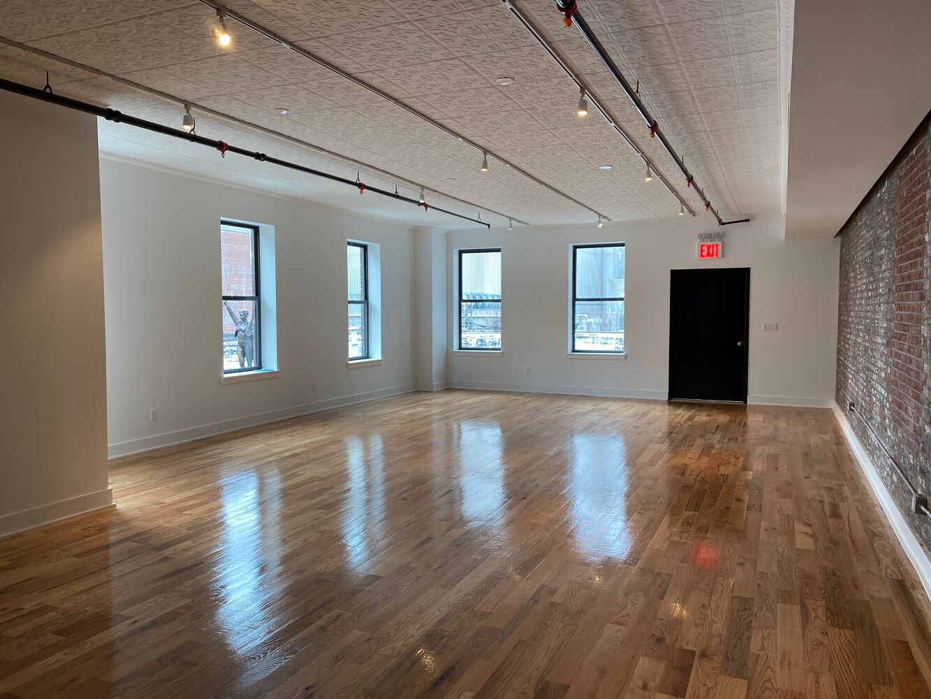 37-28 9th street 201, Queens, NY 11101 | Crexi.com
