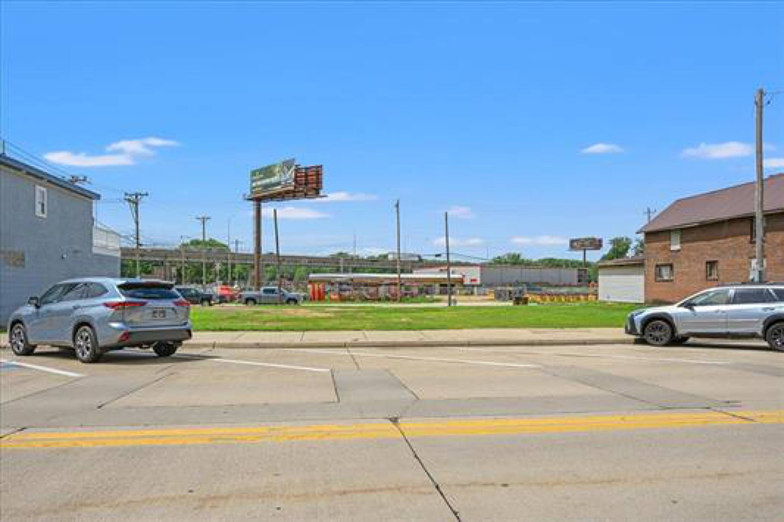 166 Sinsinawa Ave, East Dubuque, IL 61025 | Crexi.com