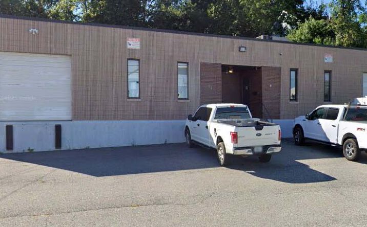 83 Gilbane St, Warwick, RI 02886 | Crexi.com