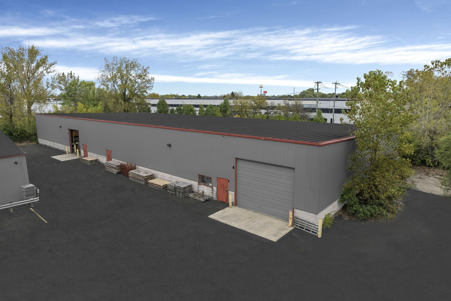 850 KADERLY DR Columbus OH 43228-1034 APN: 010-108395 | Crexi.com