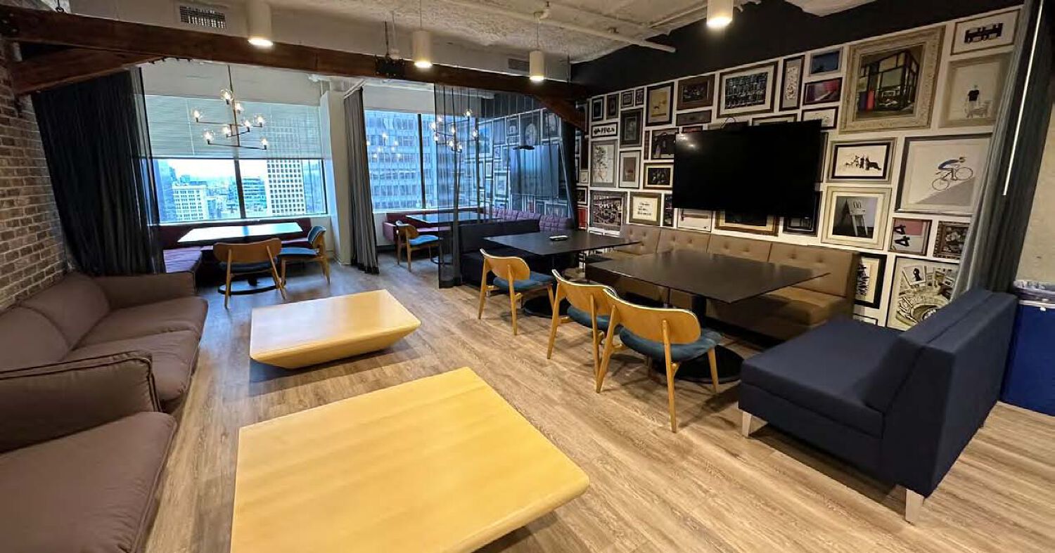 200 W Jackson Blvd, Chicago, IL 60606 | Crexi.com