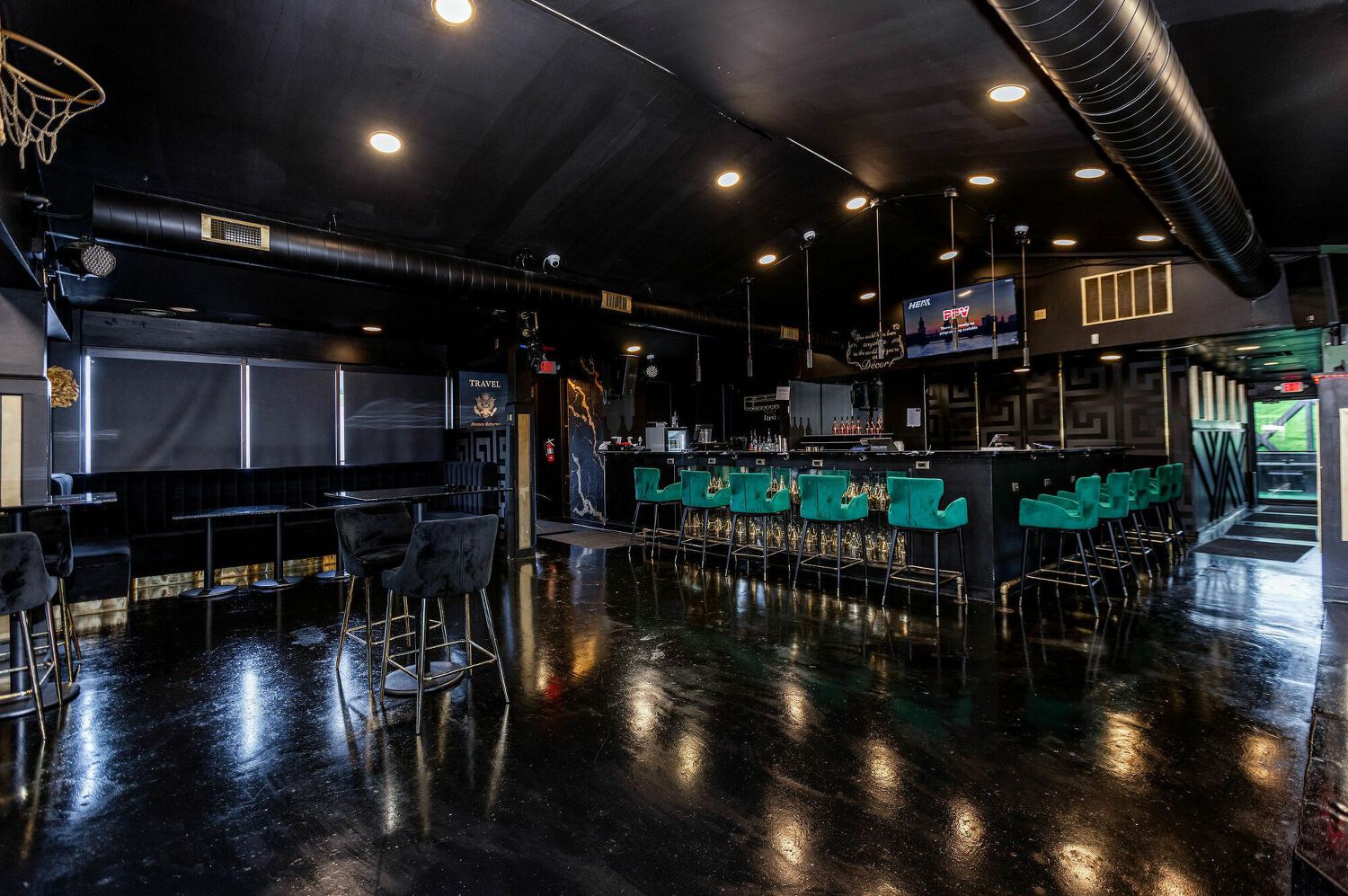 8021 Hamilton Ave, Cincinnati, OH 45231 | Crexi.com