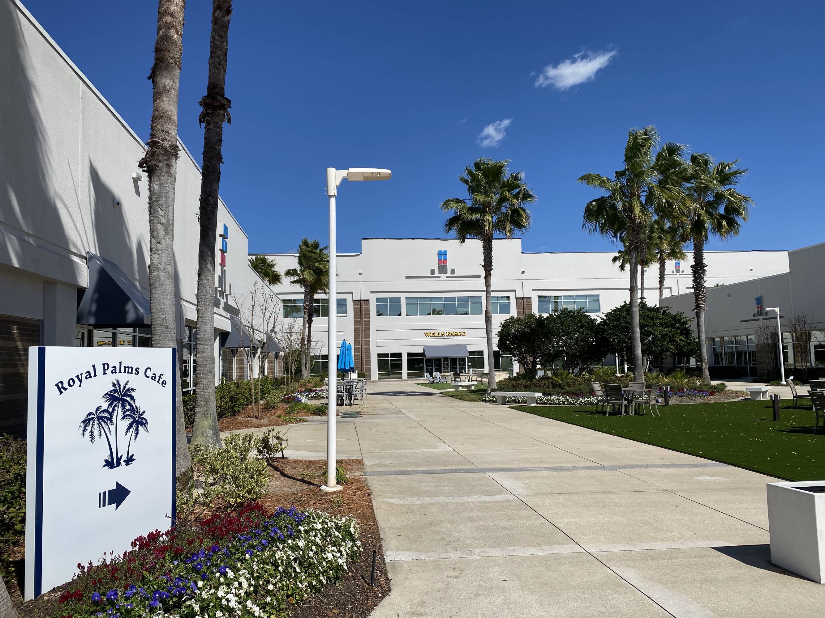 3563 Philips Hwy, Jacksonville, FL 32207 | Crexi.com