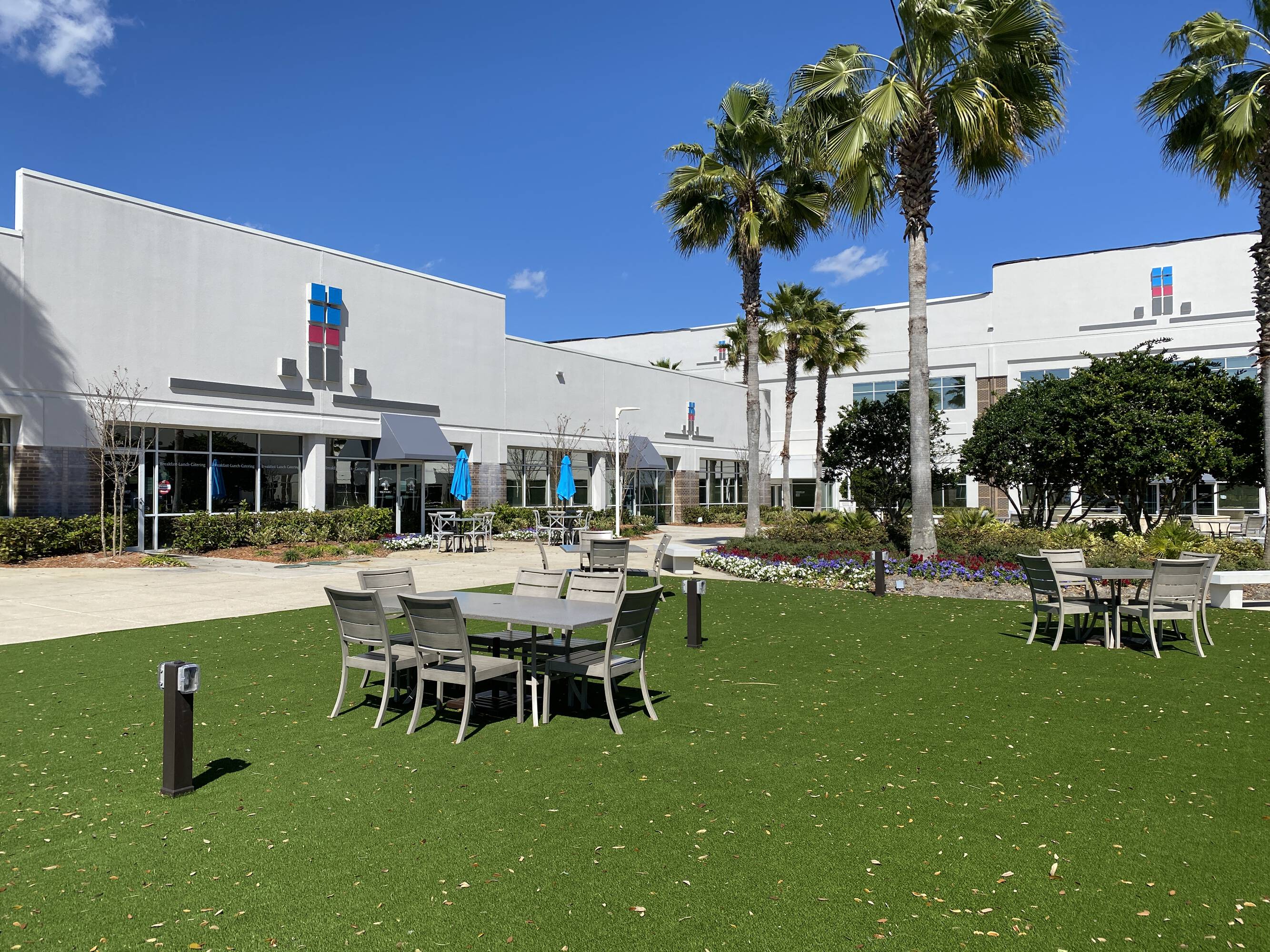 3563 Philips Hwy, Jacksonville, FL 32207 | Crexi.com