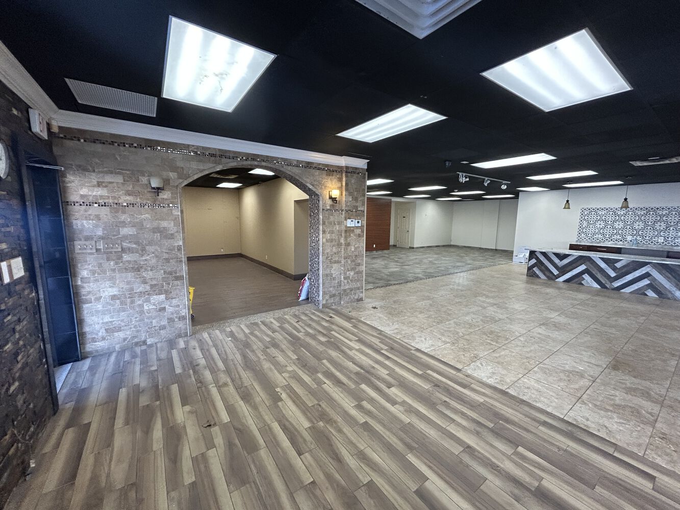 2755 Harlem Rd, Cheektowaga, NY 14225 | Crexi.com