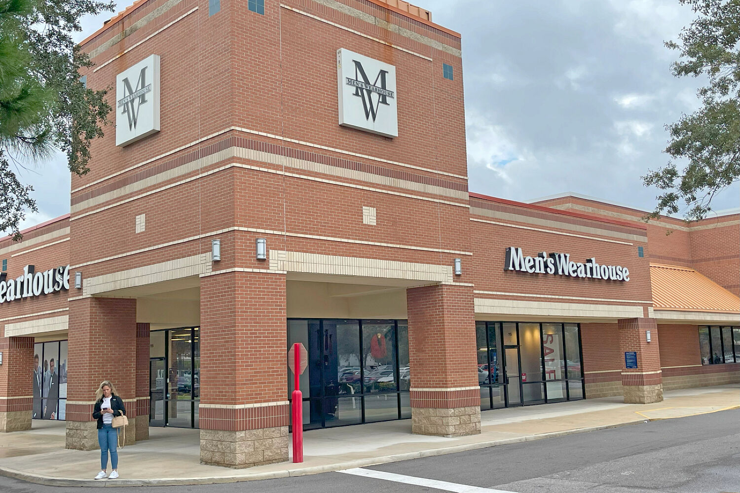 320 Brandon Town Center Dr, Brandon, FL 33511 | Crexi.com
