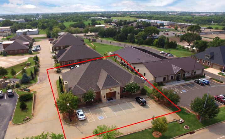 6832 N. Robinson Avenue, Oklahoma City, OK 73116 | Crexi.com