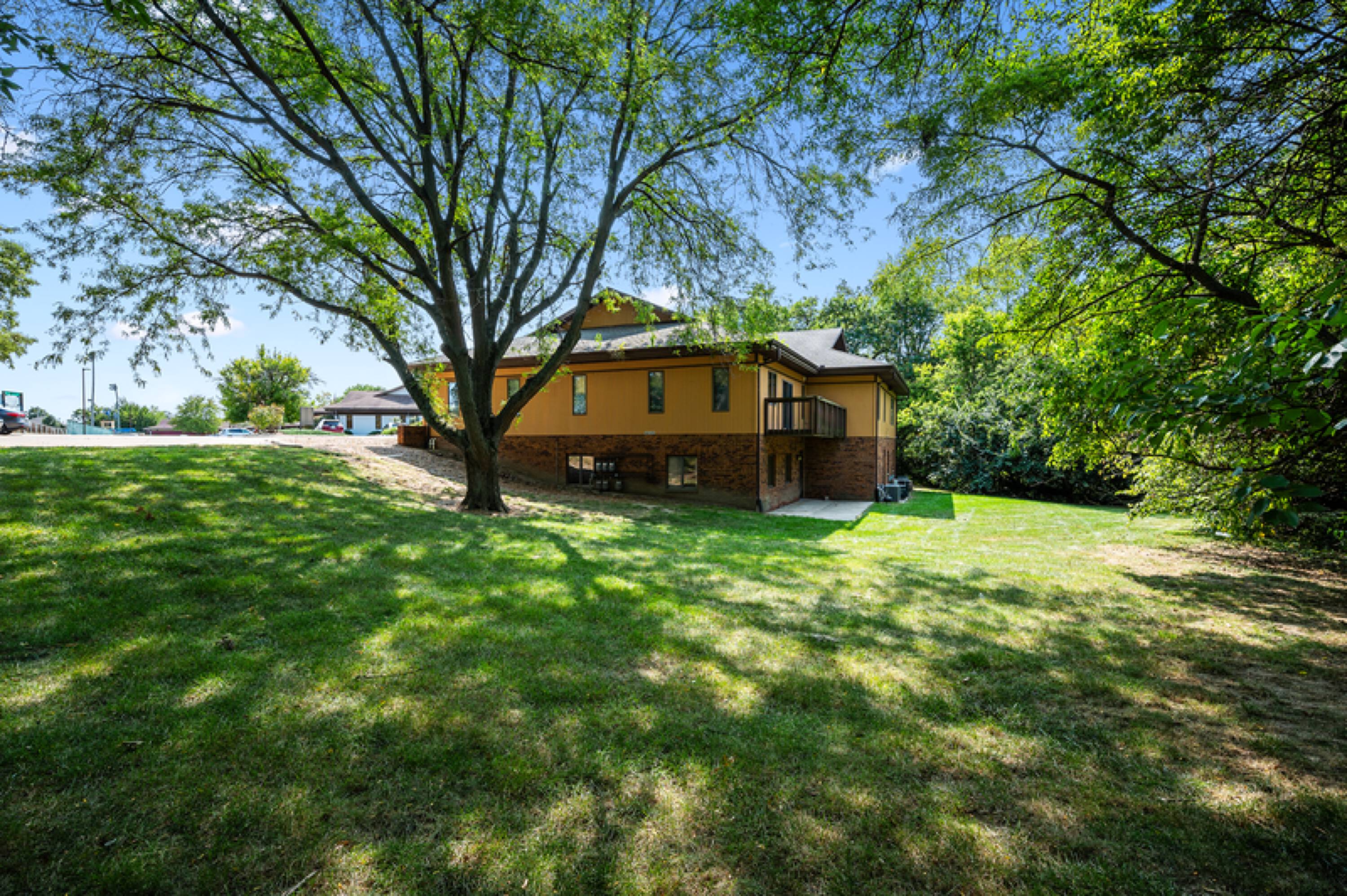 5113 N Executive Dr, Peoria, IL 61614 | Crexi.com