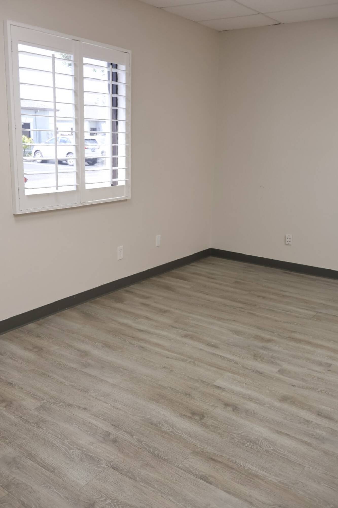 13555 Automobile Blvd, Clearwater, FL 33762 | Crexi.com