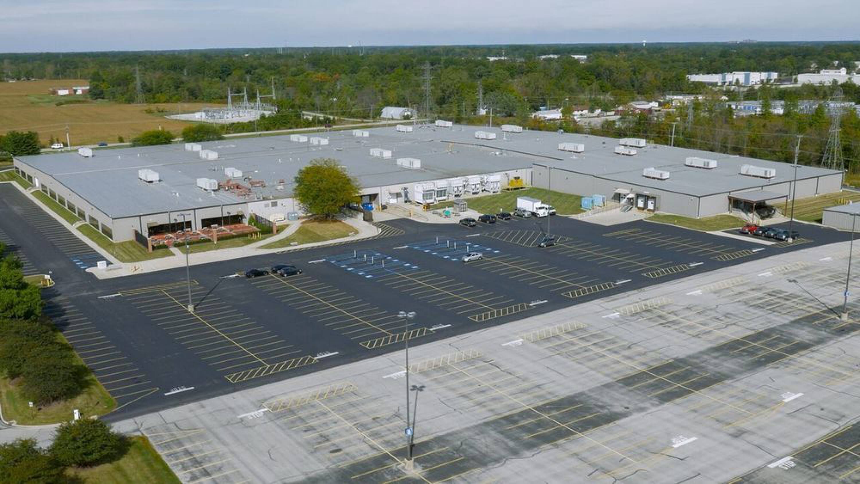 7310 INNOVATION BLVD Fort Wayne IN 46818-1549 APN: 02-07-16-200-011.000 ...