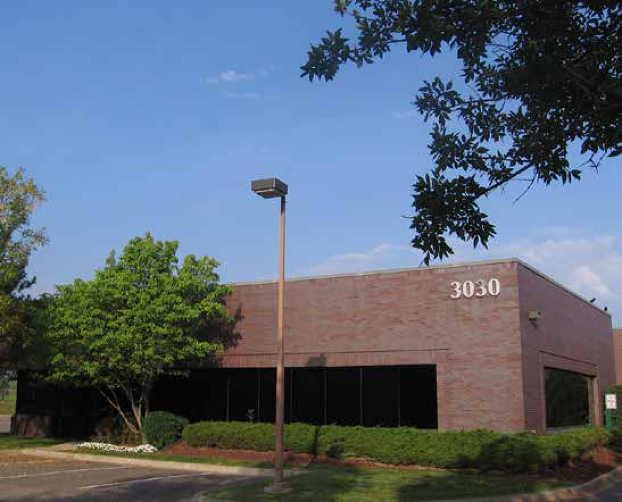 3030-3050 Centre Pointe Drive, Roseville, MN 55113 | Crexi.com