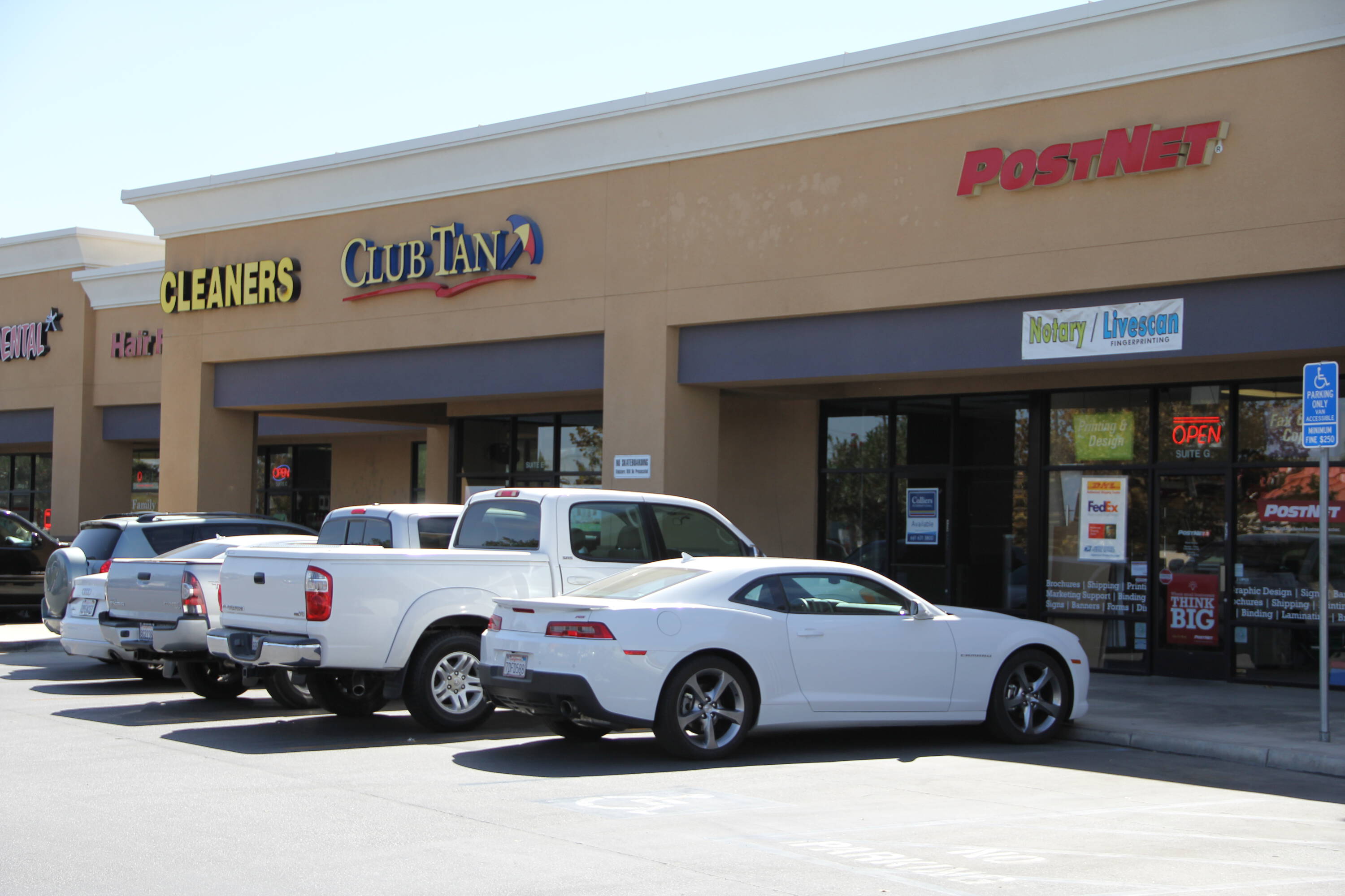 13061 ROSEDALE HWY Bakersfield CA 93314-7612 APN: 495-010-40-00-7 ...