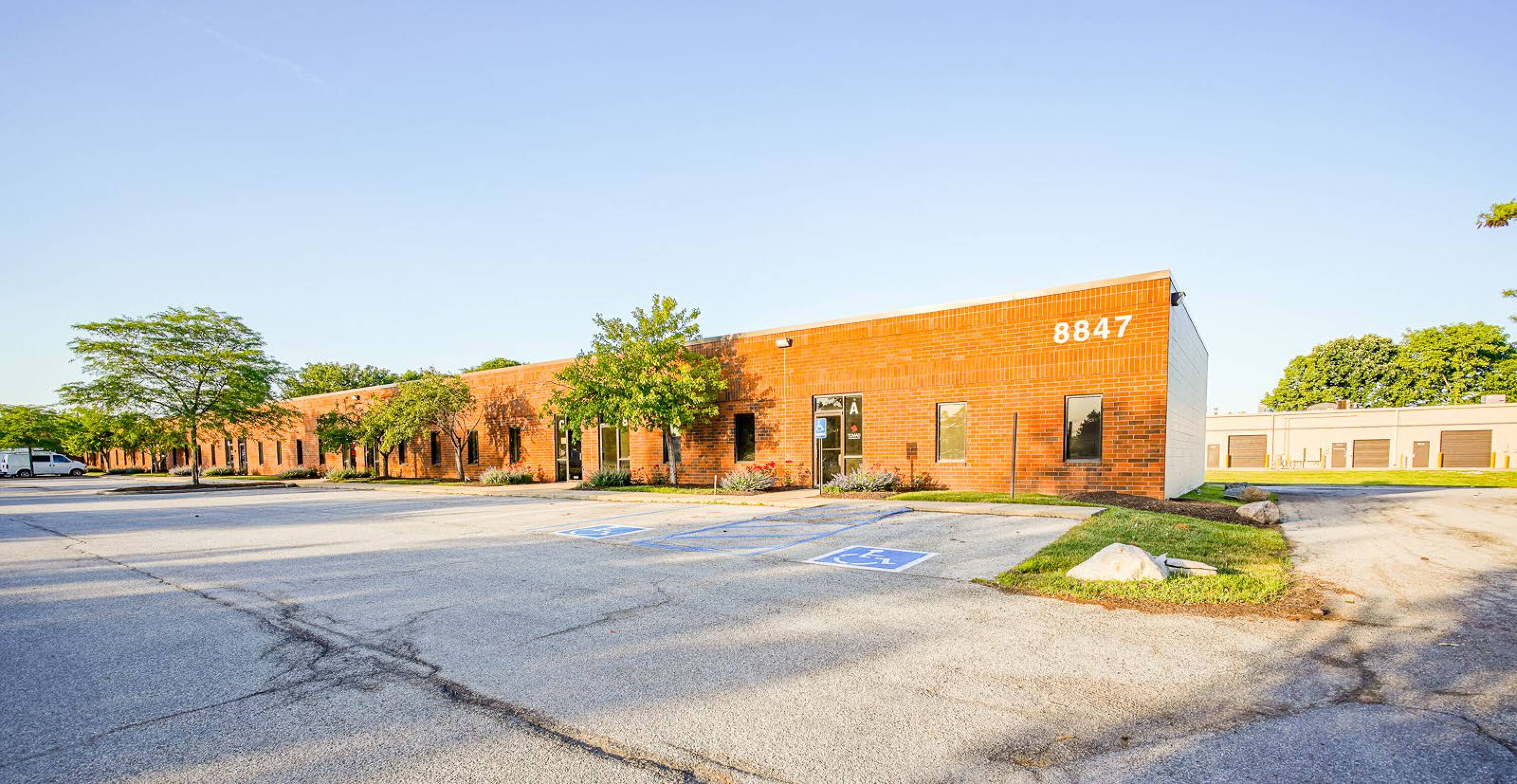 8847 Commerce Park Place, Indianapolis, IN 46268 | Crexi.com