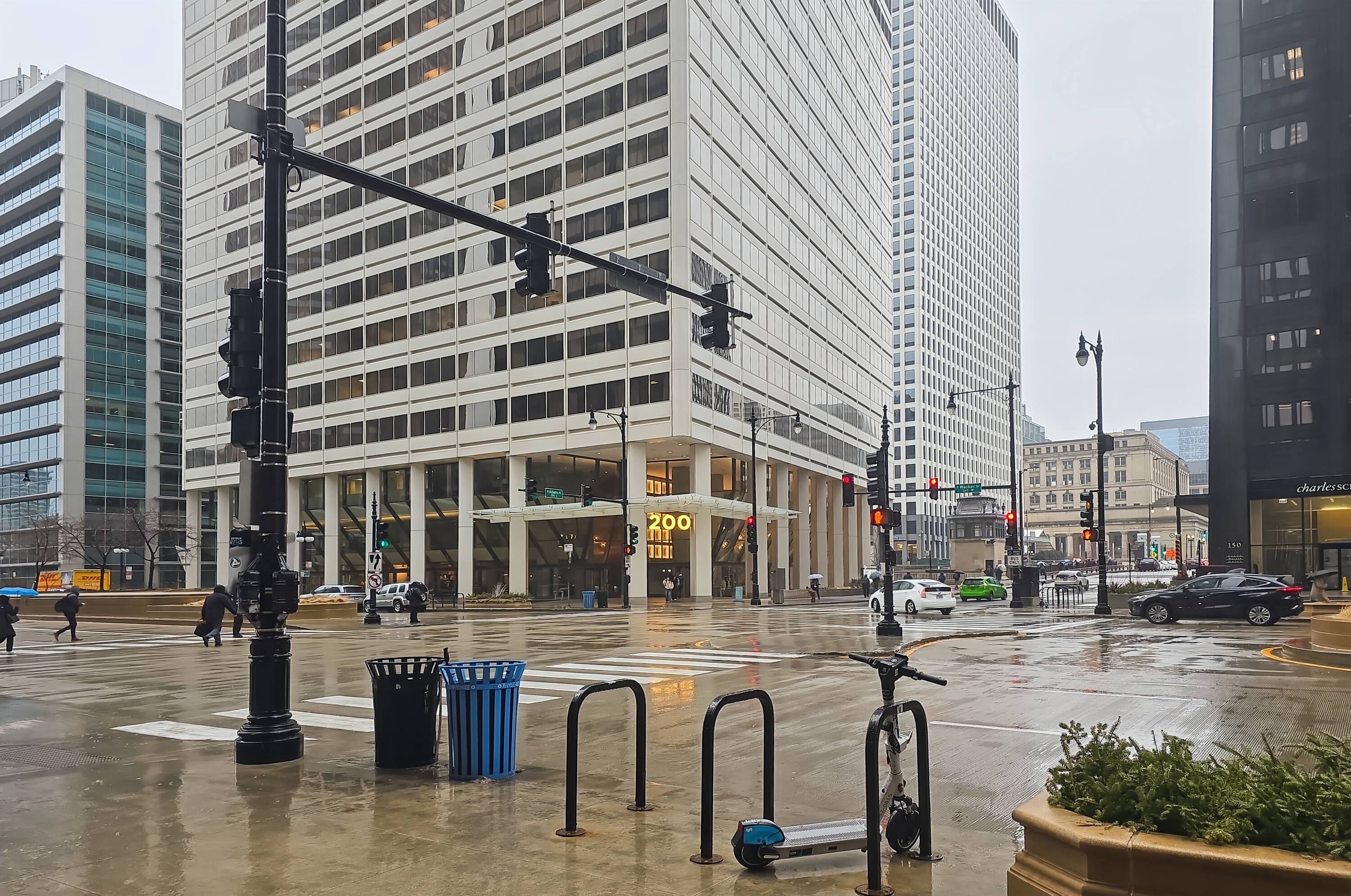 200 South Wacker Drive, 31st Floor,, Chicago, IL 60606 | Crexi.com