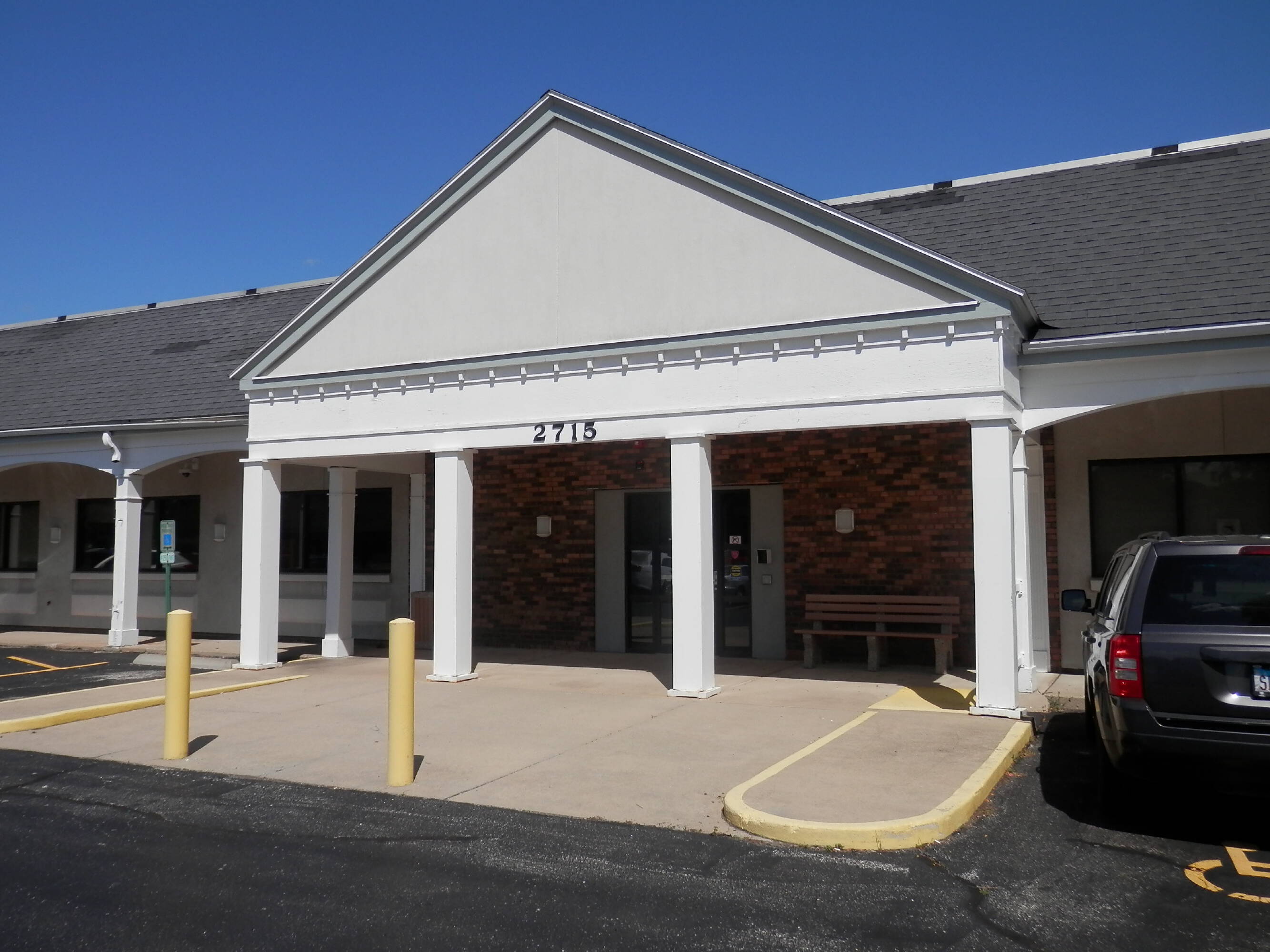 2715 W MONROE ST Springfield IL 62704-1323 APN: 14310376007 | Crexi.com