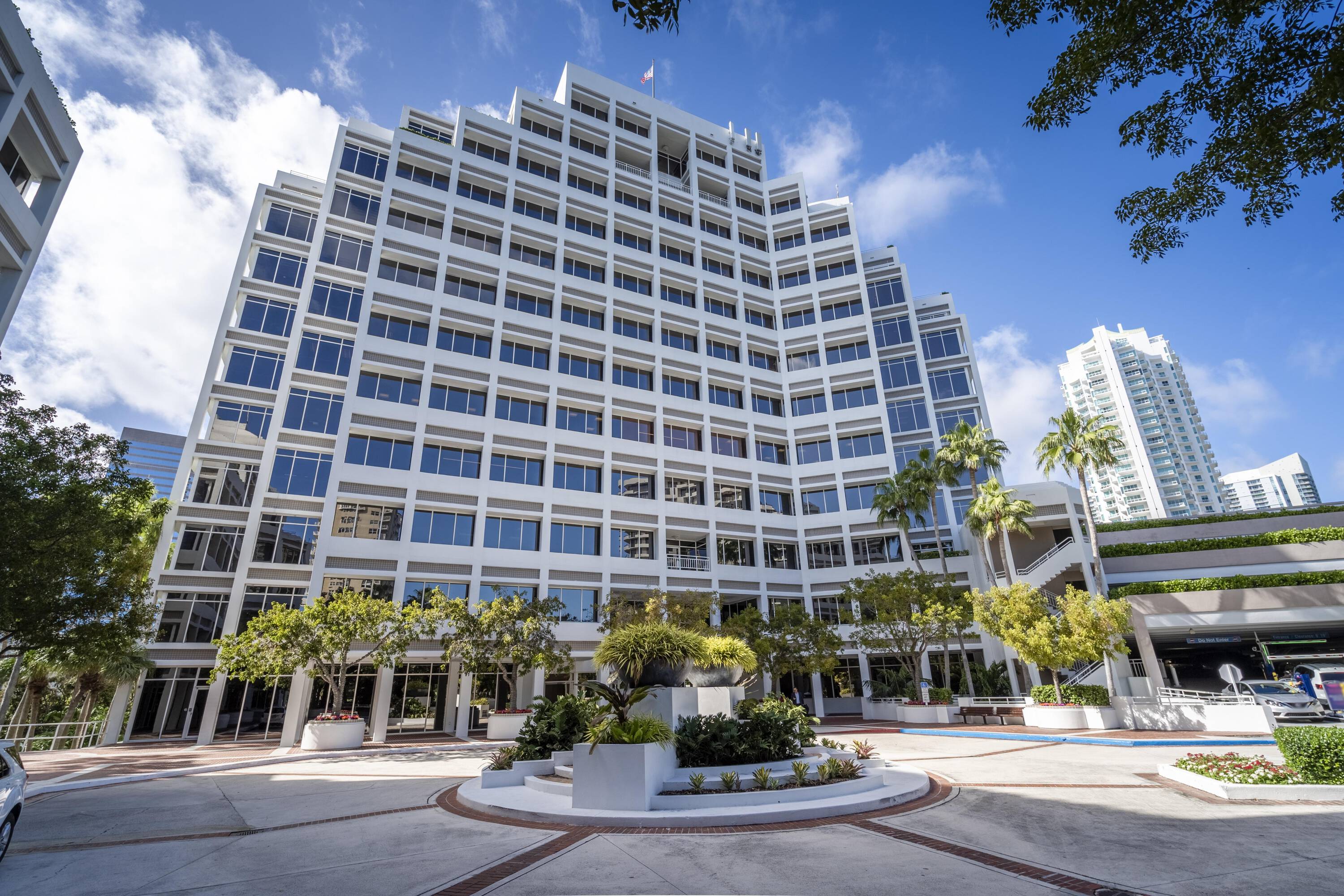 601 Brickell Key Drive Suite 700, Miami, FL 33131 | Crexi.com