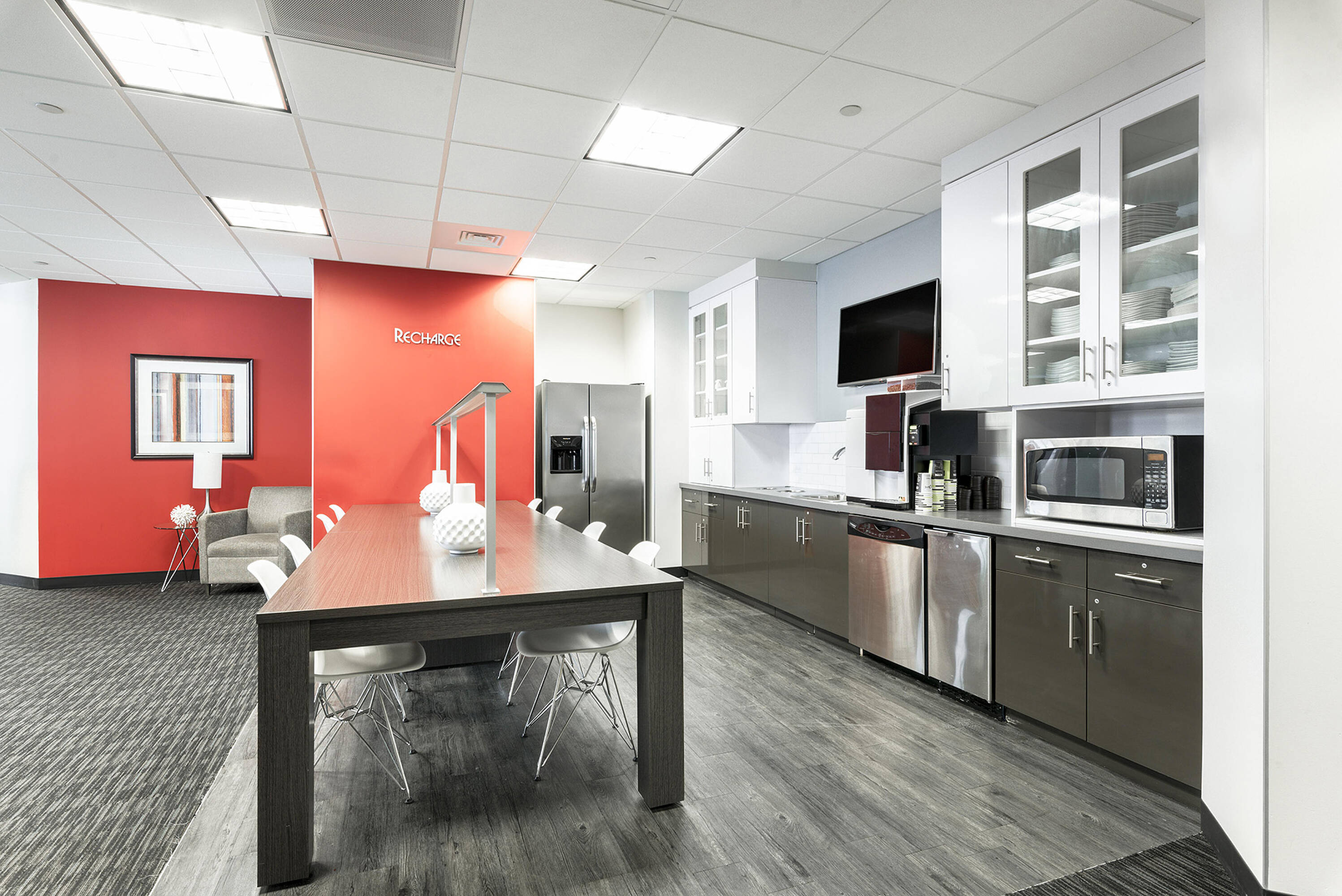 400 Renaissance Center, Detroit, MI 48243 | Crexi.com