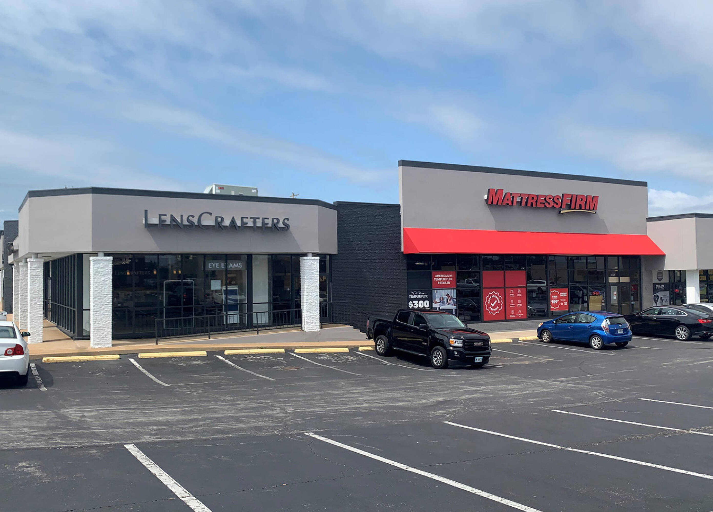 122-142 South County Center Way, St. Louis, MO 63129 | Crexi.com