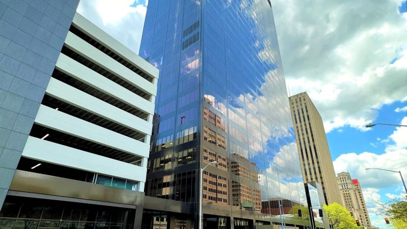 40 N Main St, Dayton, OH 45423 - Office Space for Lease - Stratacache Tower