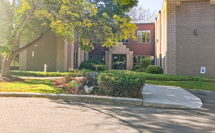 120 Defreest Dr, Troy, NY 12180 | Crexi.com