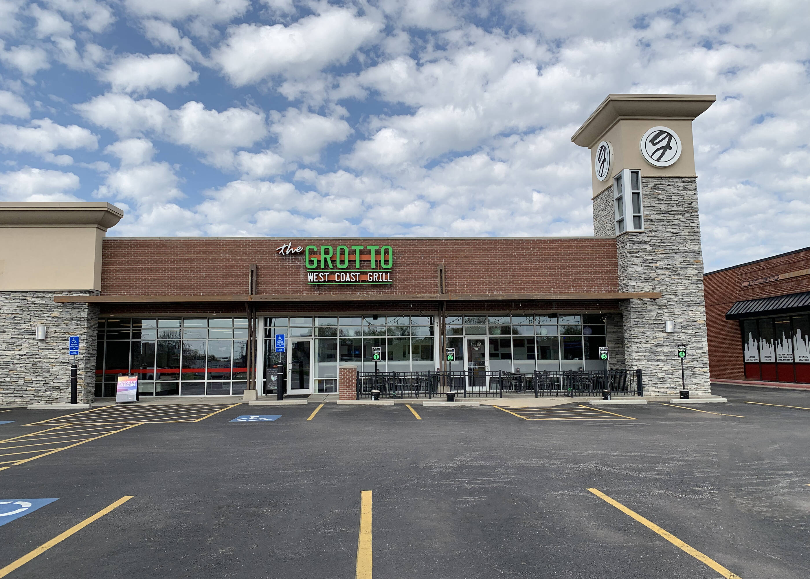 301-321 E Battlefield Rd, Springfield, MO 65807 | Crexi.com