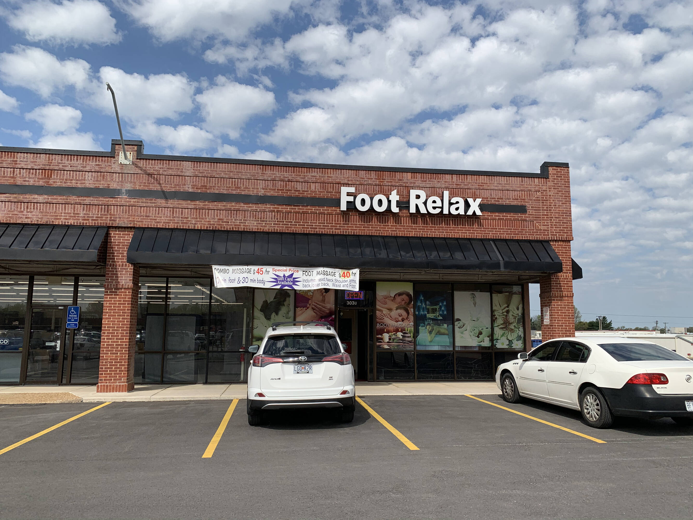 301-321 E Battlefield Rd, Springfield, MO 65807 | Crexi.com