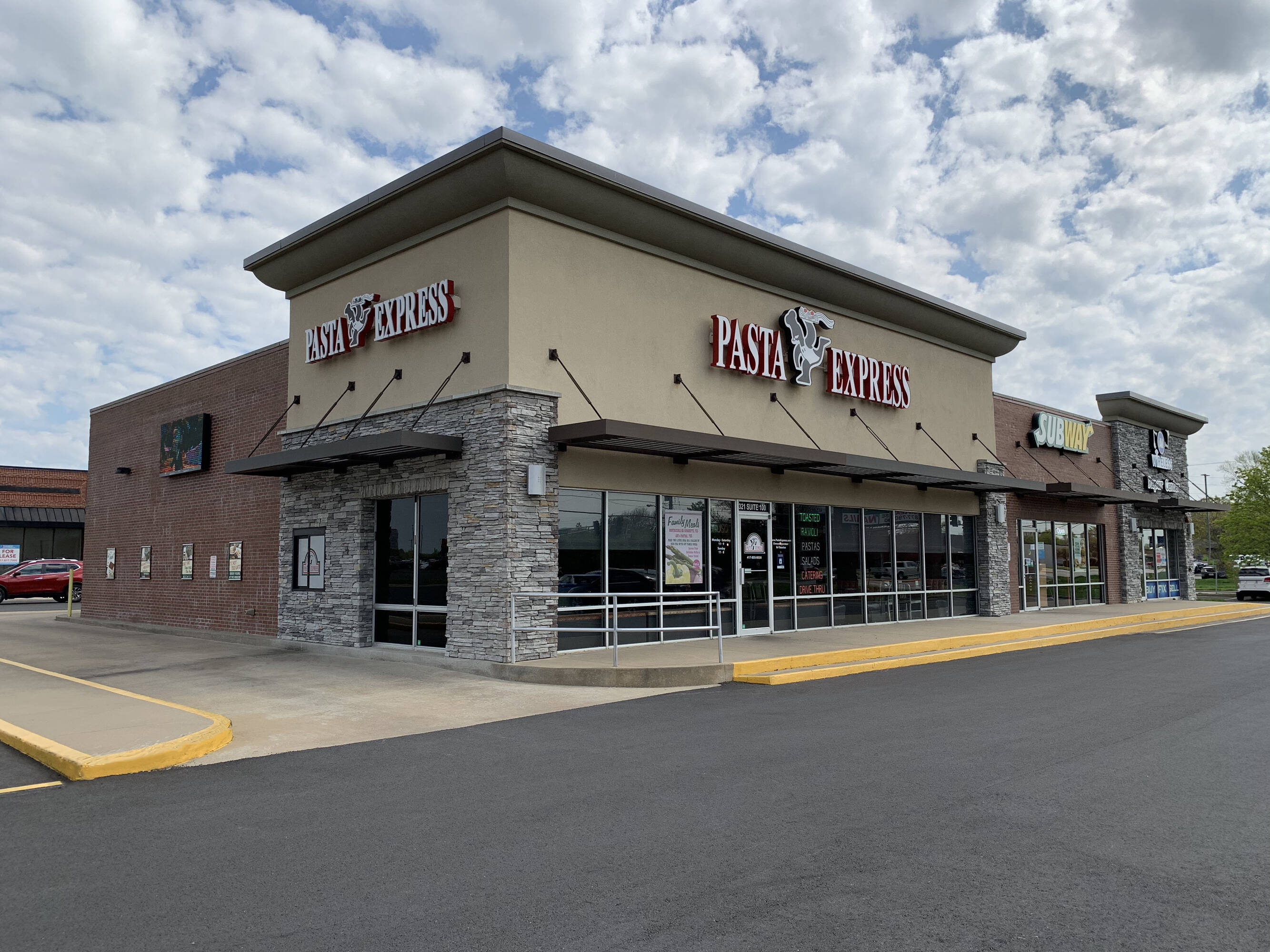 301-321 E Battlefield Rd, Springfield, MO 65807 | Crexi.com