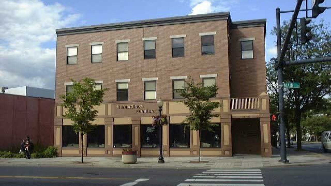 193 Main St, Danbury, CT 06810 - Office Space for Lease - 193 Main Street